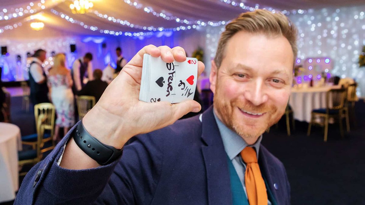 Steve Rowe Magic | Magician in Hertfordshire